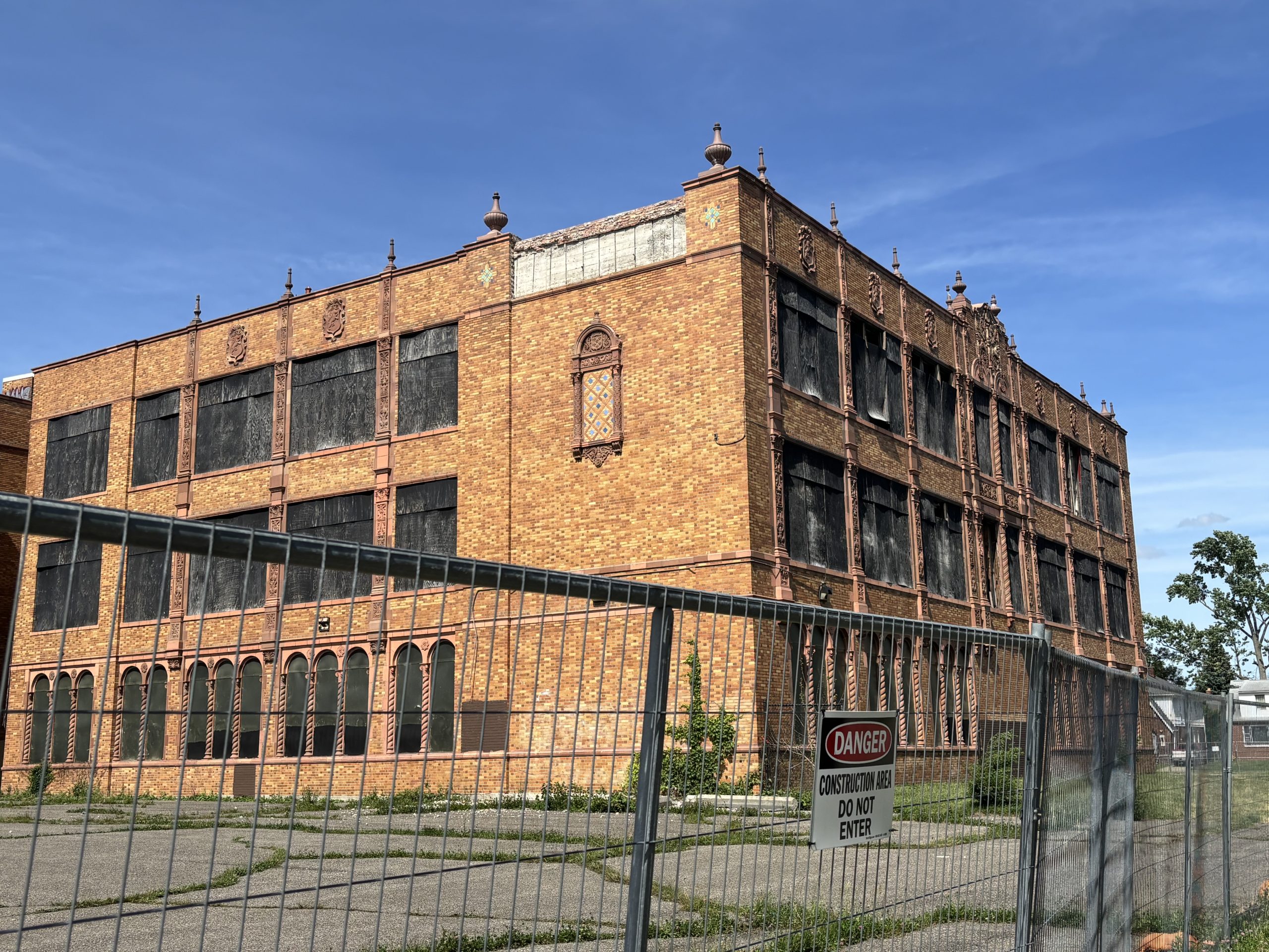 As demolition nears, Cooley High alumni make plea to preserve school’s ...